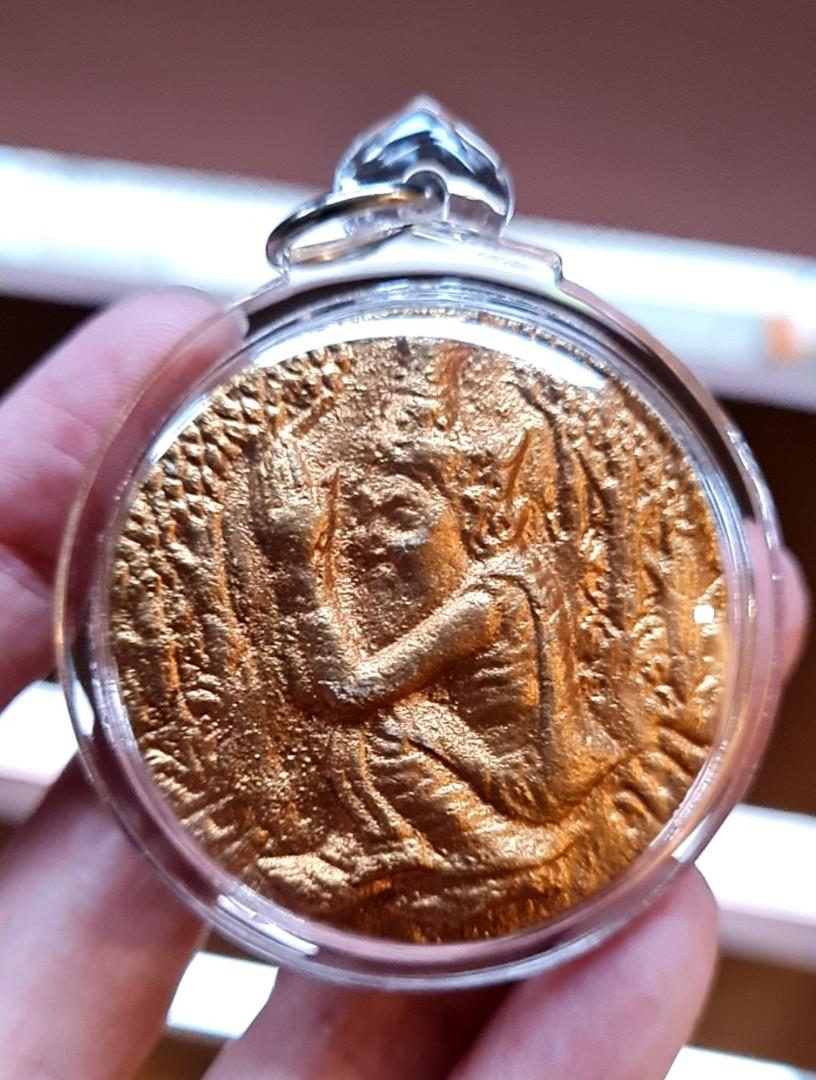 Thai amulet phra pong lersi Por Pong Bann Meedee, included Por Tiang's amulet materials ...