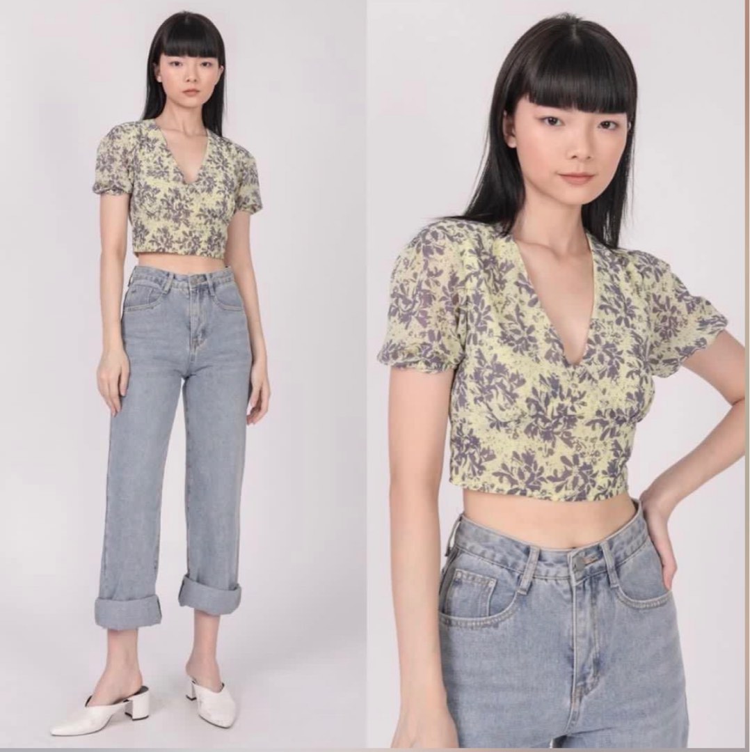 Tincel Rack Perci Cropped top in Hibiscus, Women's Fashion, Tops, Other ...