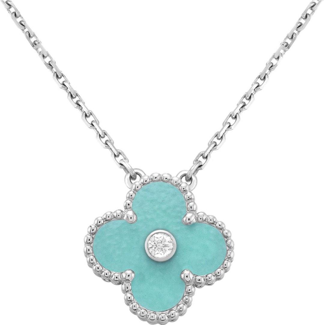 VCA holiday alhambra, Women's Fashion, Jewelry & Organisers, Necklaces ...