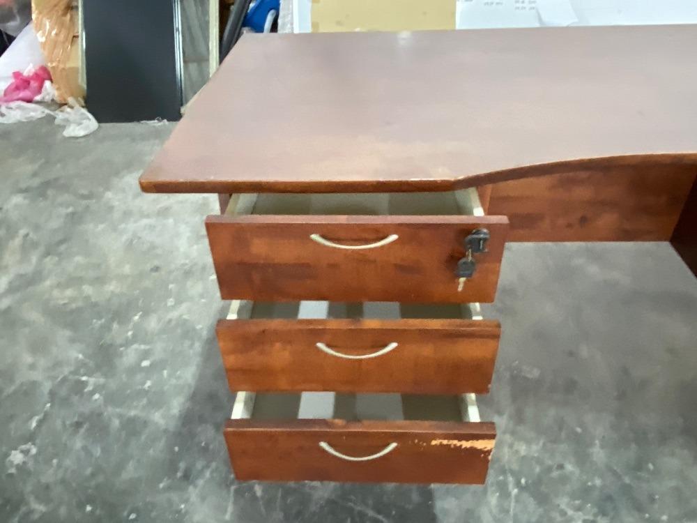 Wooden Office Writing Table with Fixed Pedestal Drawer / Meja Tulis ...