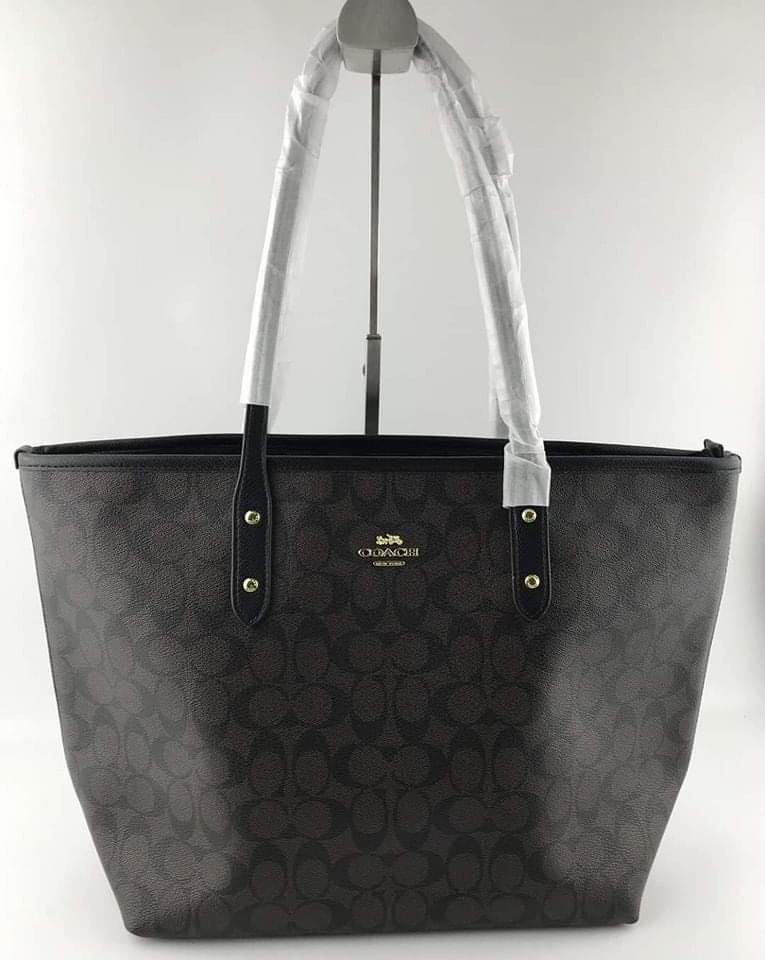Coach Tote Bag, Luxury, Bags & Wallets on Carousell