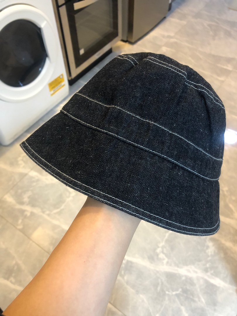 COS cap, Men's Fashion, Watches & Accessories, Caps & Hats on Carousell