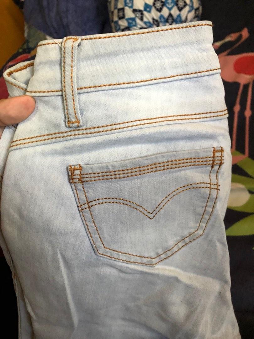 Crissa Pants Gradient Gray, Women's Fashion, Bottoms, Jeans on Carousell