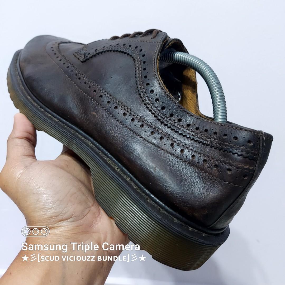 Dr Martens Wing Tip 10UK, Men's Fashion, Footwear, Boots on Carousell