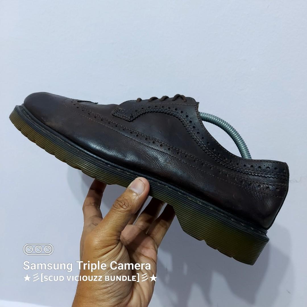 Dr Martens Wing Tip 10UK, Men's Fashion, Footwear, Boots on Carousell