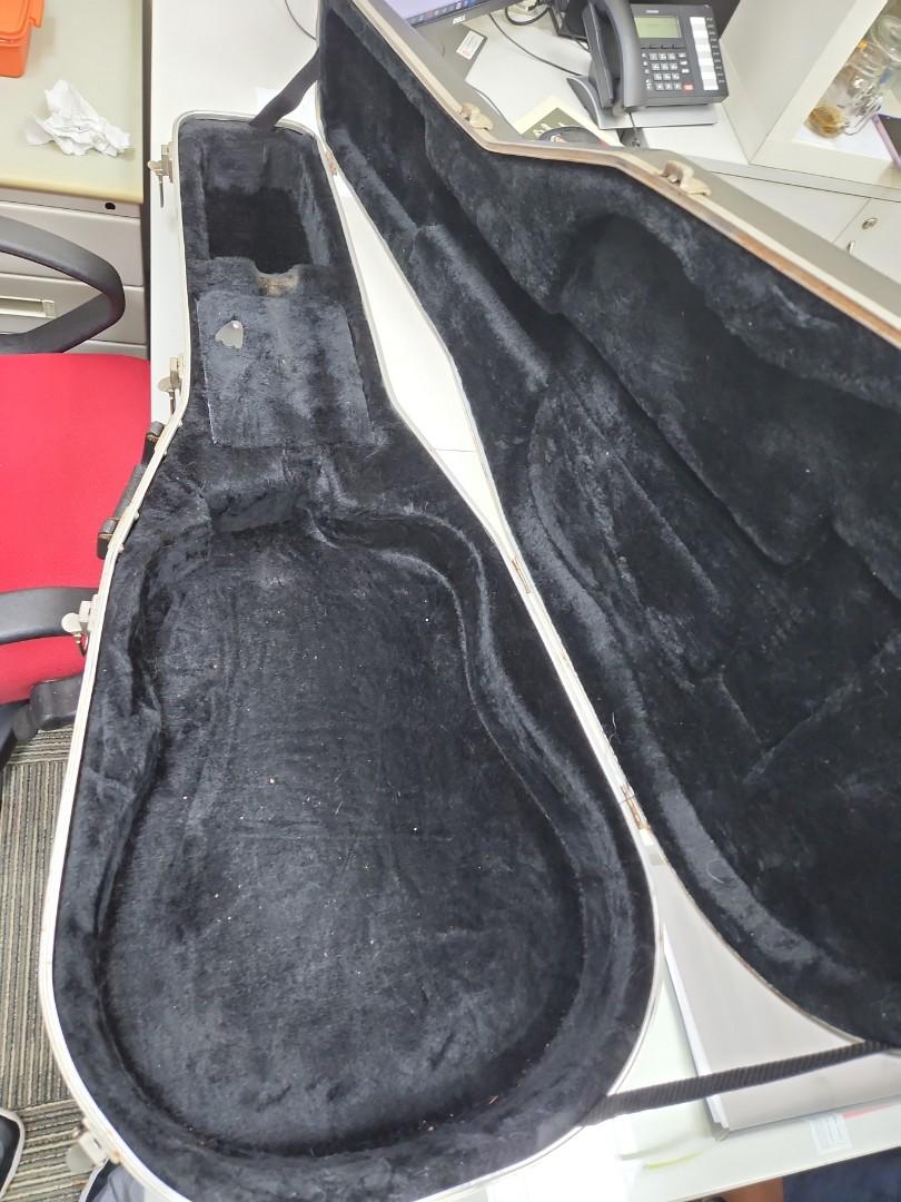 Guitar flight case, Hobbies & Toys, Music & Media, Music Accessories on ...