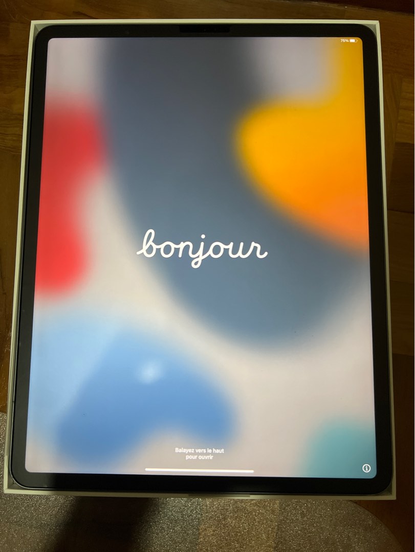 iPad Pro 12.9 (4th Gen) wifi Space Grey 128GB, Mobile Phones & Gadgets, Tablets, iPad on Carousell