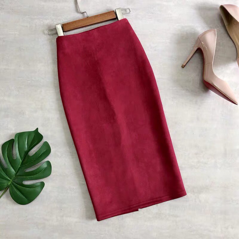 Maroon Pencil Skirt, Women's Fashion, Bottoms, Skirts on Carousell