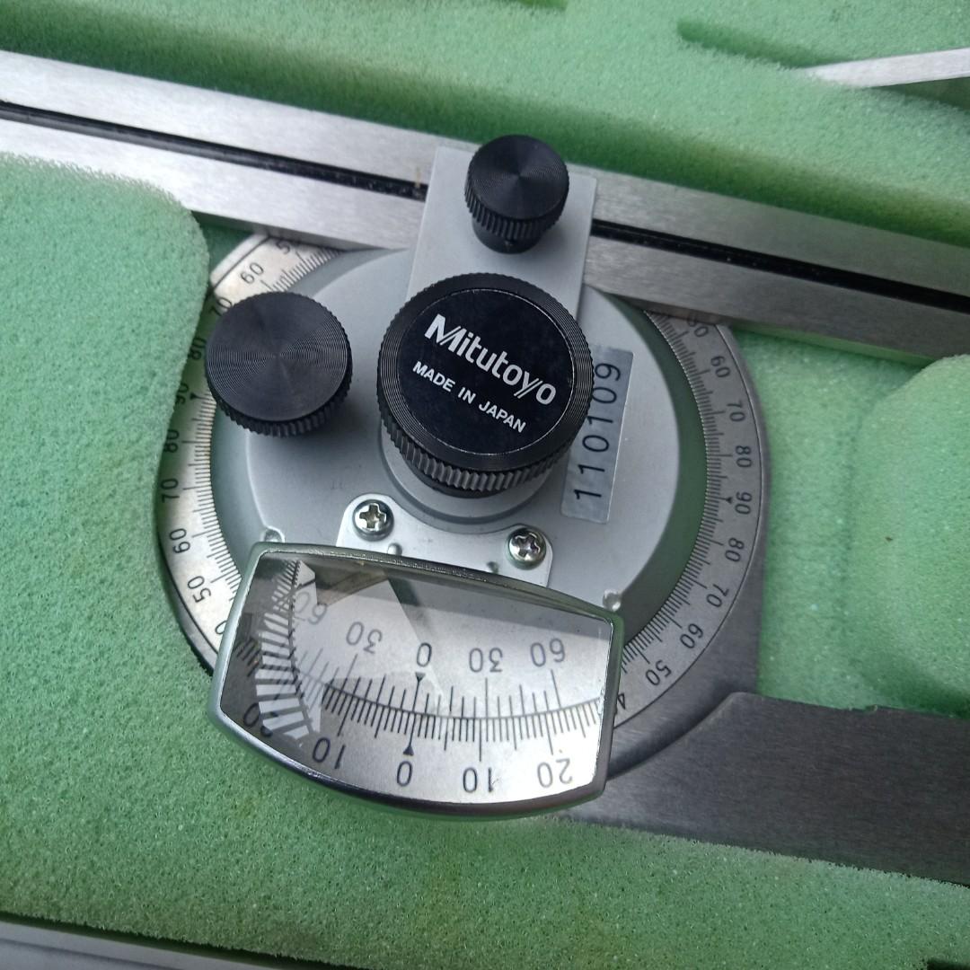 Mitutoyo Universal Bevel Protractor, Hobbies & Toys, Stationary & Craft ...