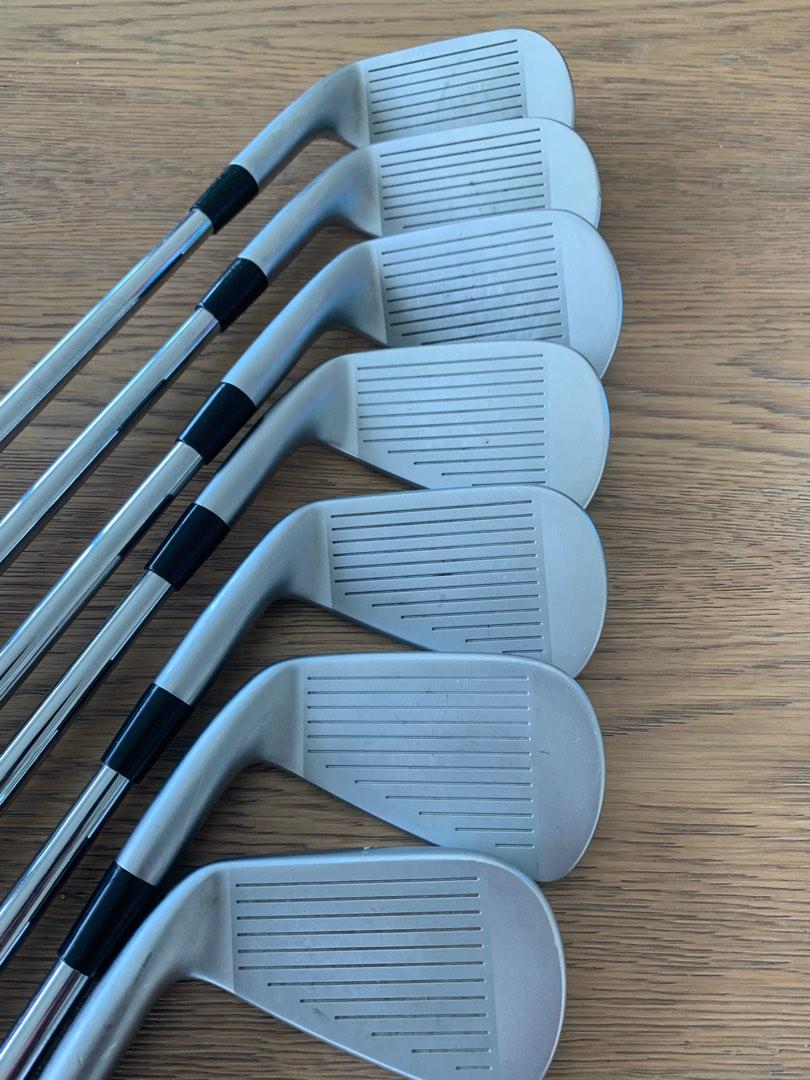 Mizuno JPX 900 Forged Irons 4 - PW NS Pro 120 S Shaft, Sports Equipment ...