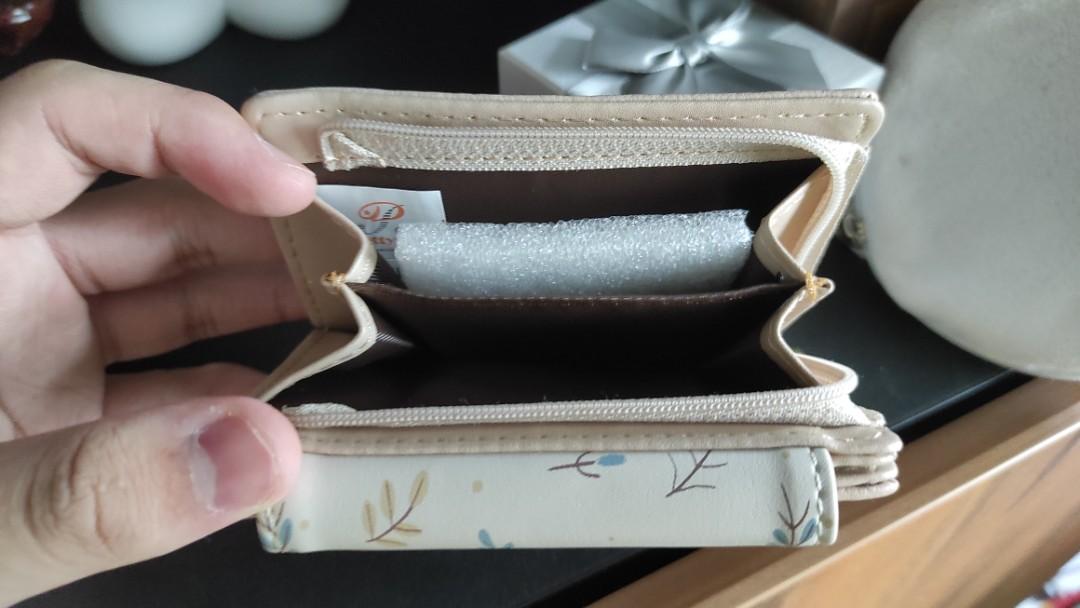 Prettyzys Sweet Colour Short Wallet, Women's Fashion, Bags & Wallets ...