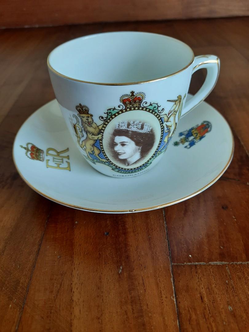 Queen Elizabeth and King Charles, Hobbies & Toys, Memorabilia ...