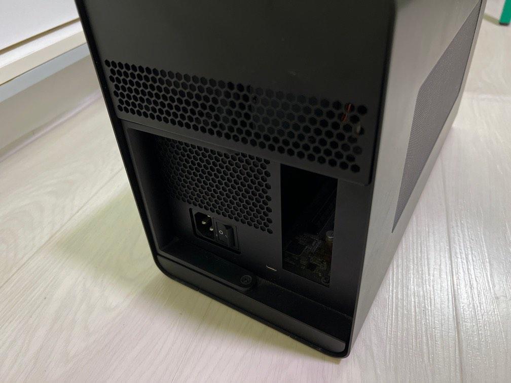 RAZER Core X eGPU enclosure, TB3 Cable included (Reserved until 16 OCT ...