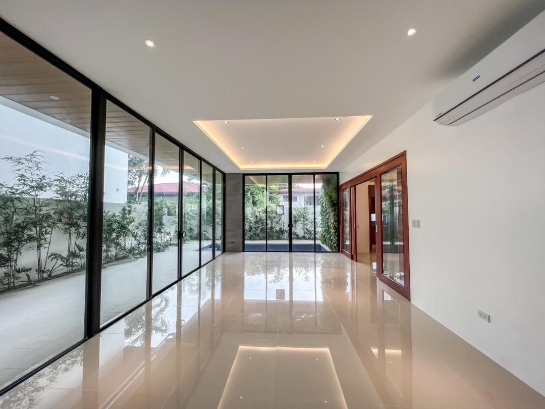 RC Modern Home in White Plains Quezon City nr Green Meadows Corinthians ...