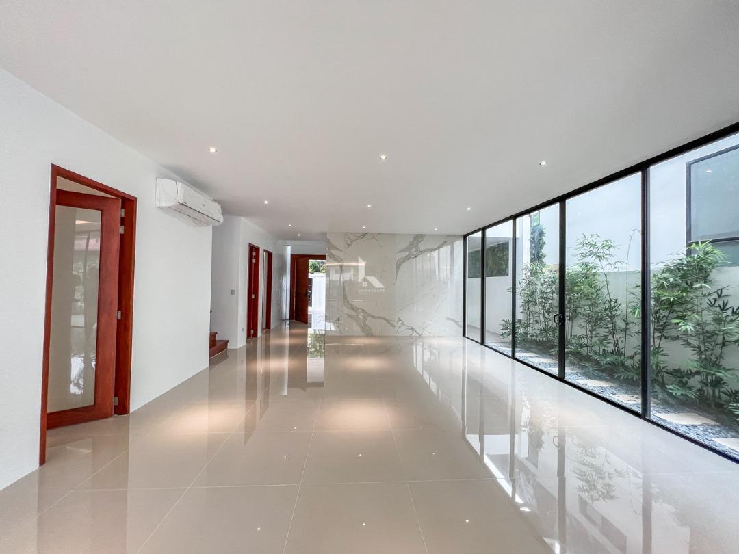 RC Modern Home in White Plains Quezon City nr Green Meadows Corinthians ...