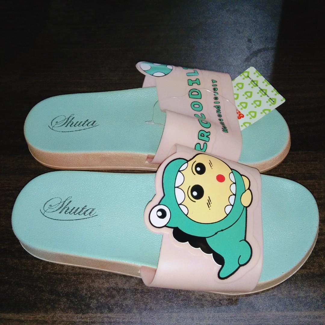 Shuta Crocodile Slippers, Women's Fashion, Footwear, Slippers and ...