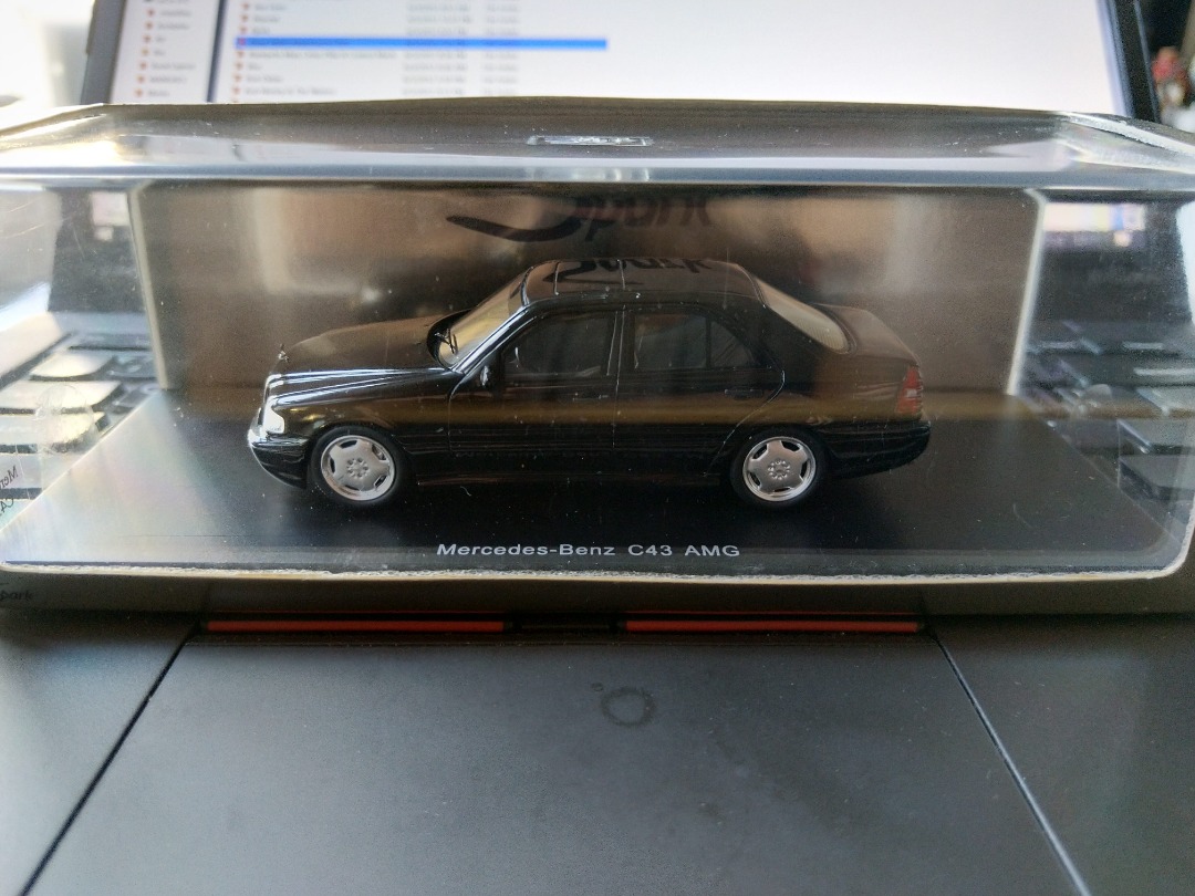 Spark 1/43 Mercedes Benz W202 C43 AMG S1040, 興趣及遊戲, 玩具 & 遊戲類 - Carousell