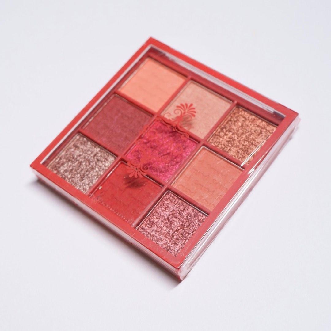 Squad Cosmetics Squad Fire Eyeshadow Palette (brand new, sealed ...