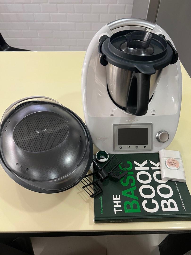 Thermomix TM5 with 3 extra cook chips plus basic cook chip, TV & Home ...