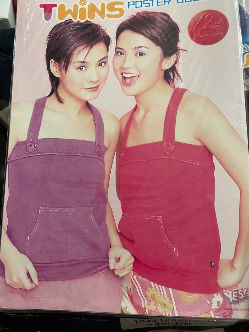 Twins 蔡卓妍 鍾欣桐 阿Sa 阿嬌 poster book 書 寫真, 興趣及遊戲, 收藏品及紀念品, 明星周邊 - Carousell
