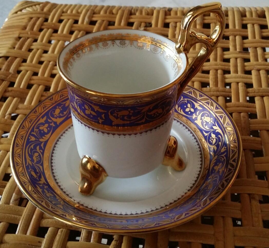 Vintage Royalty-Looking Tea Cup and Saucer Set, Furniture & Home Living ...