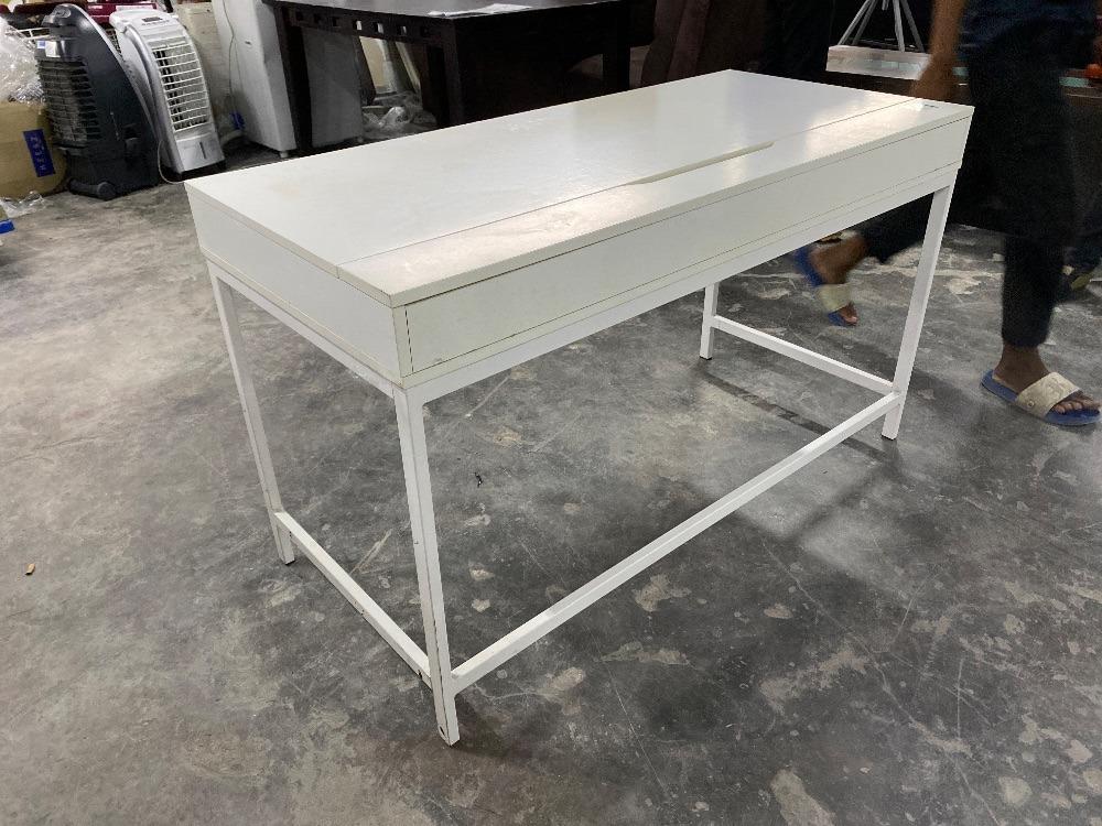 Wooden Study Table White Colour / Meja Belajar Kayu Warna Putih ...