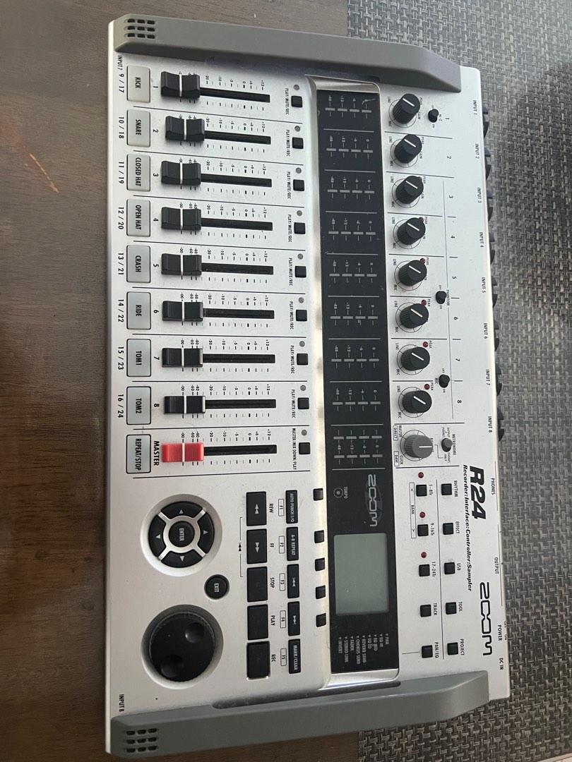Zoom R24, Hobbies & Toys, Music & Media, Music Accessories on Carousell