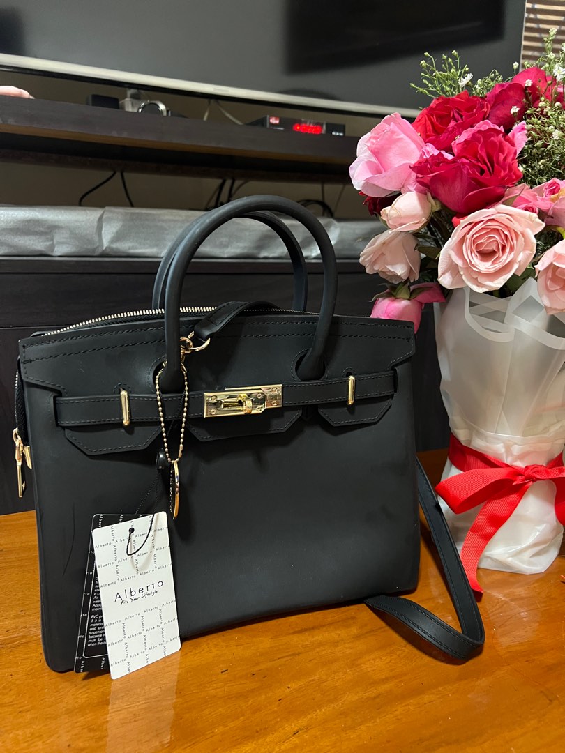 Alberto Jelly Bag, Women's Fashion, Bags & Wallets, Cross-body Bags on ...