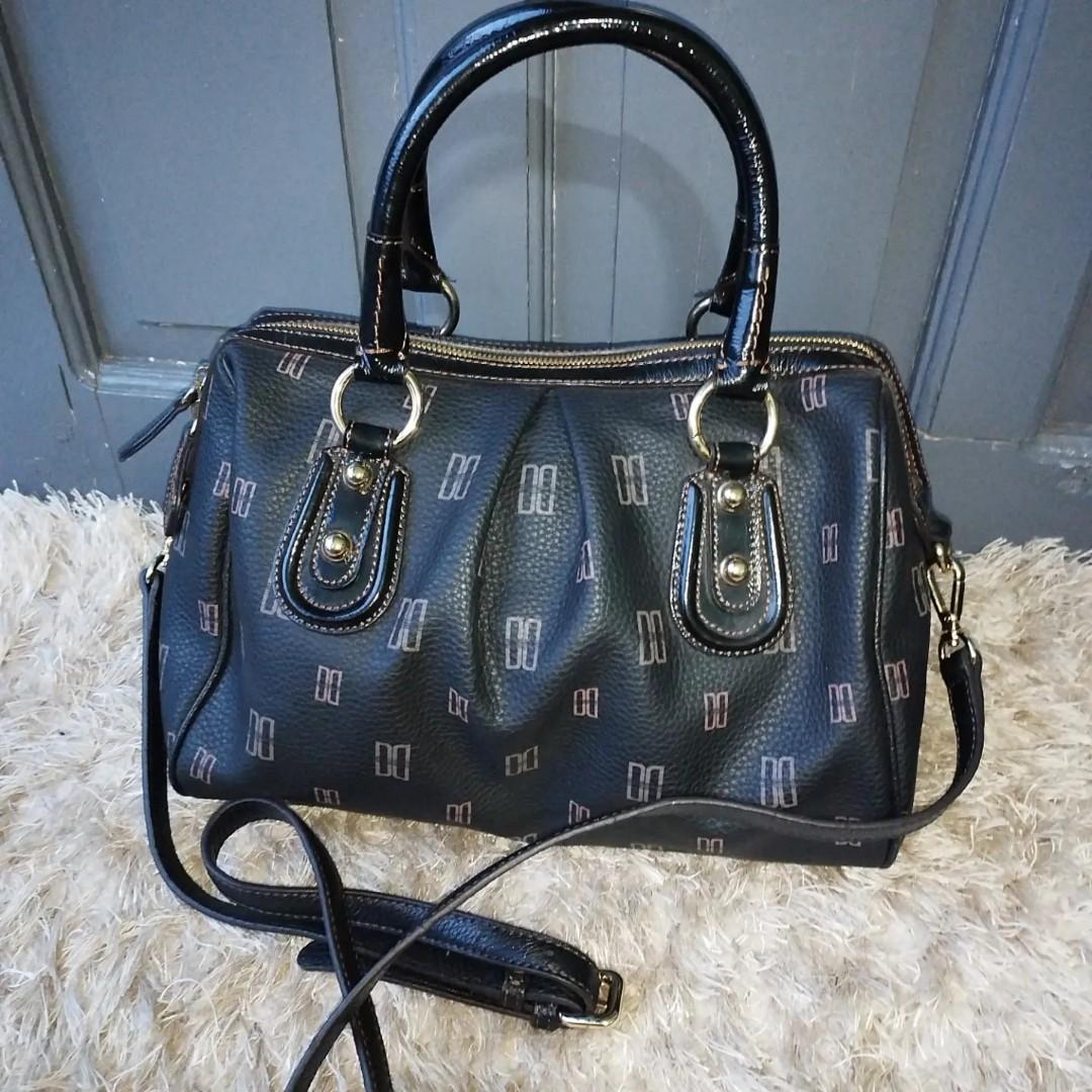 Authentic DAKS LONDON, Luxury, Bags & Wallets on Carousell