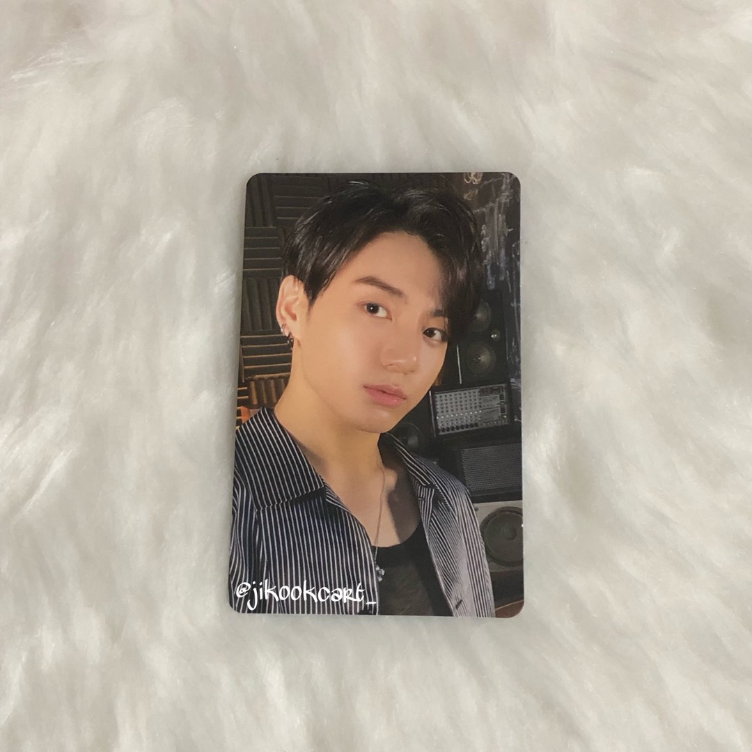 BTS Jungkook Be Essential Photocard, Hobbies & Toys, Memorabilia ...