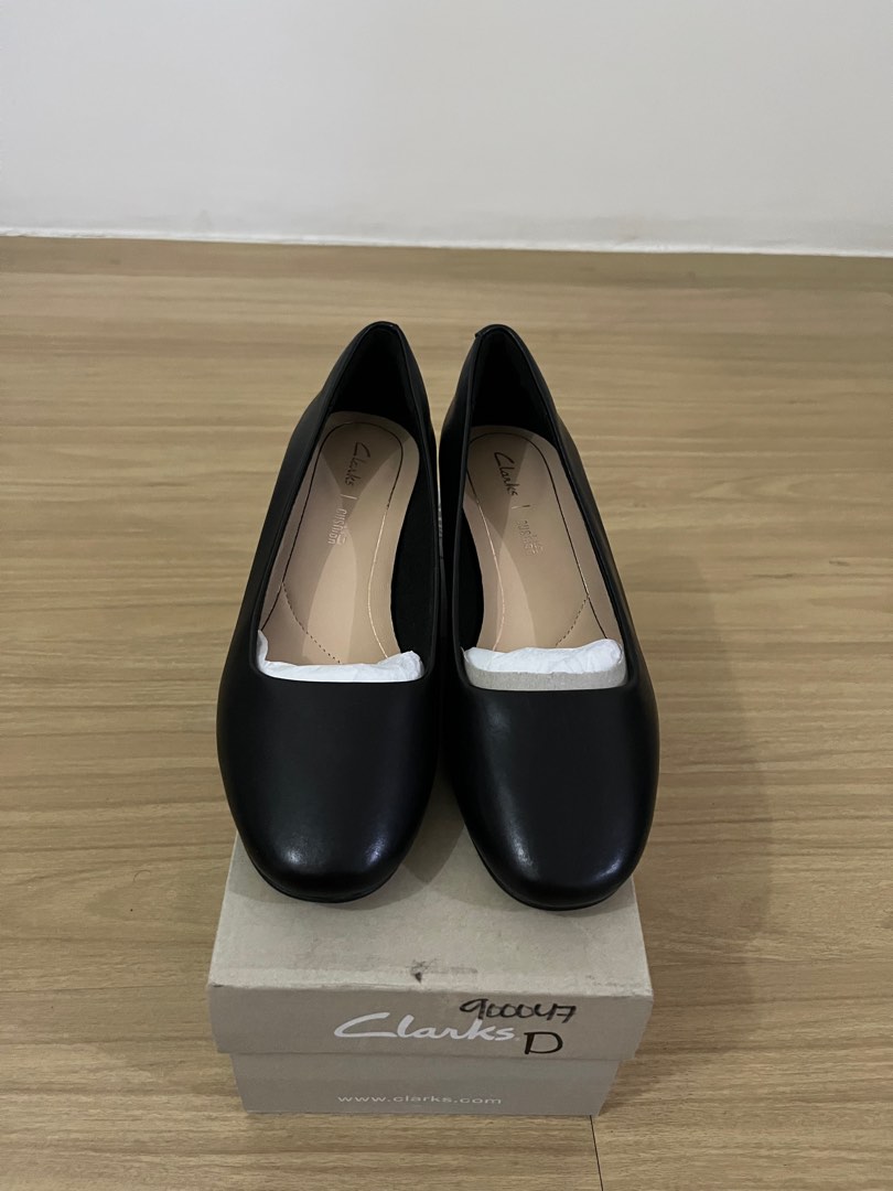 Clarks Black Leather Heels, Women's Fashion, Footwear, Heels on Carousell