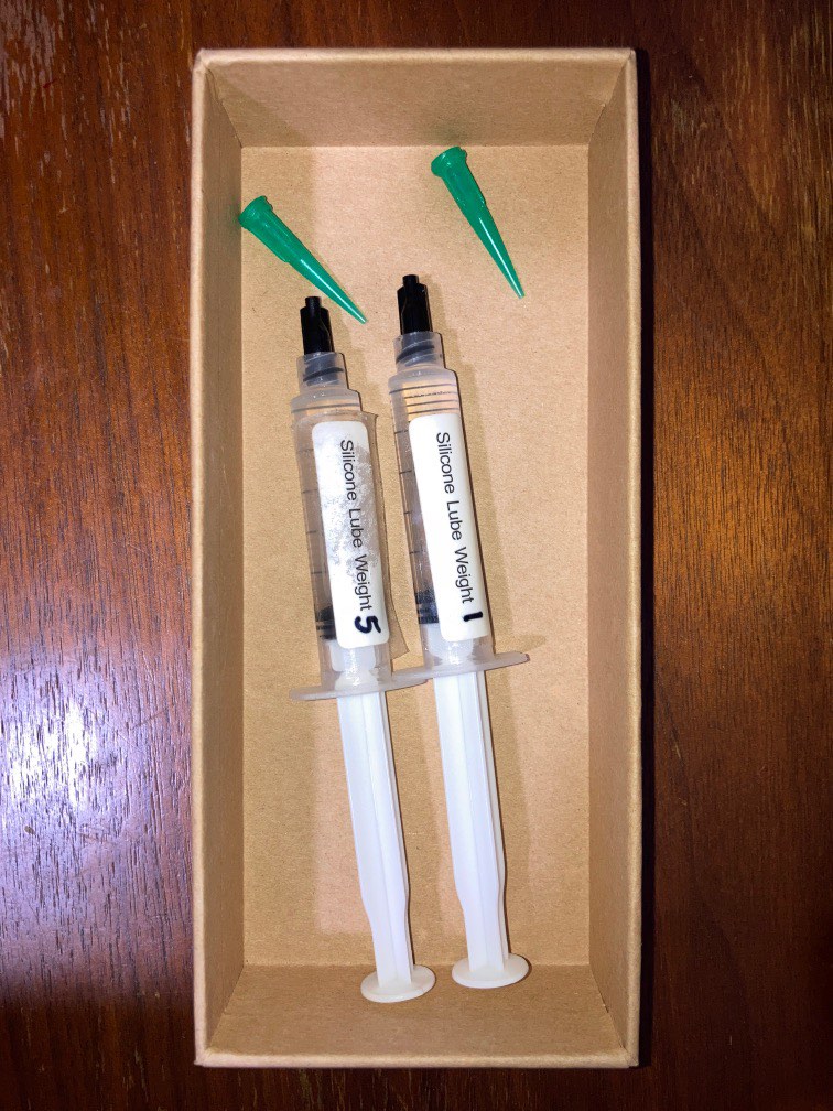 Cubicle silicone lube weight 1 & 5 for rubik speed cube, Hobbies & Toys ...