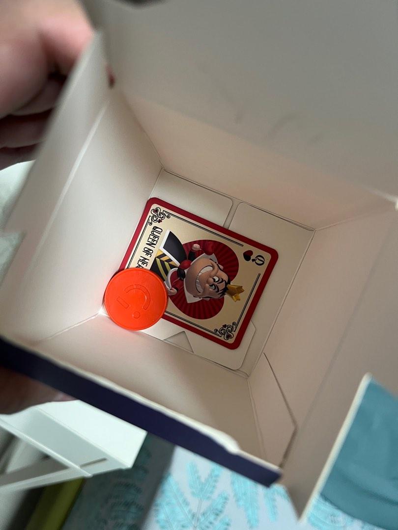 Disney villains miniso figure display blind box queen of hearts ...