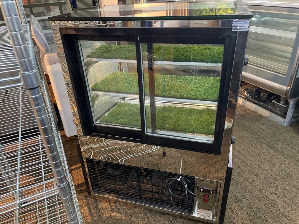 Euro chill display showcase / display chiller / cake showcase, TV ...