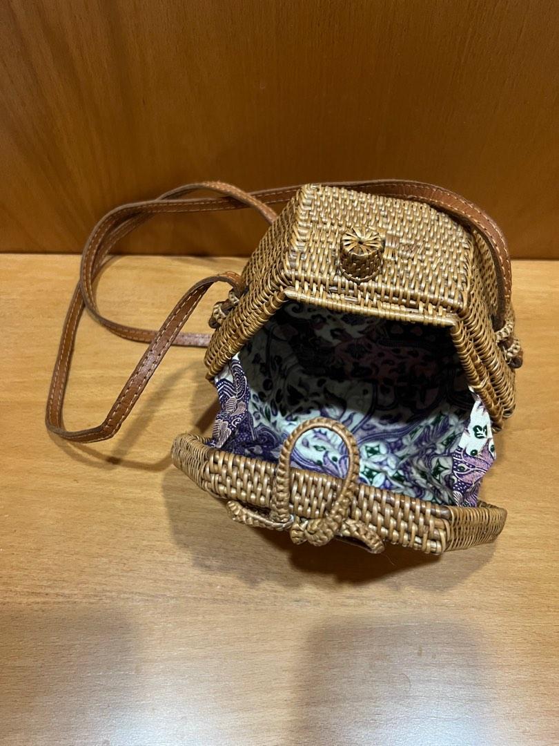 Unique Hexagonal Wicker/Rattan Bag, Women's Fashion, Bags & Wallets ...
