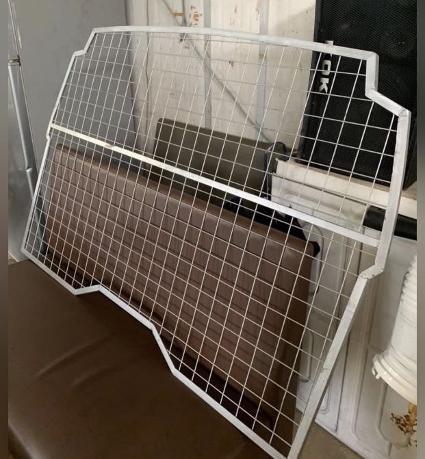 Hiace Original Separator/Divider, Car Accessories, Accessories on Carousell