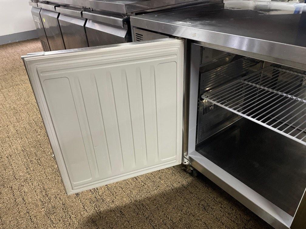 Hoshizaki 2 door open top counter chiller / salad bar counter chiller ...