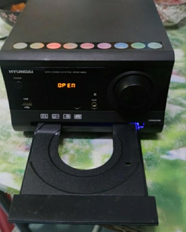 Hyundai CD USB AUX RADIO連原裝遙控器, 音響器材, 音樂播放裝置 MP3及CD Player - Carousell