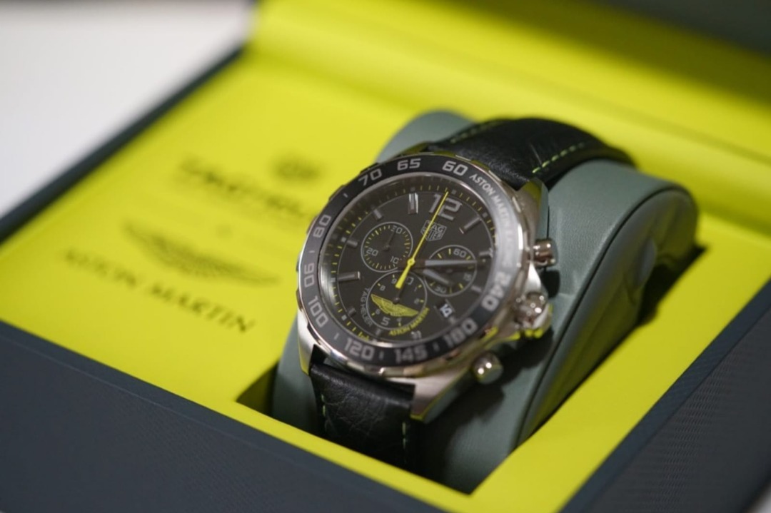 Jam Tangan Tag Heuer Aston Martin Formula 1 Racing Special Edition ...