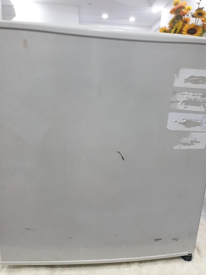 LG Mini Bar Fridge GR-051SSF 46L, TV & Home Appliances, Kitchen ...