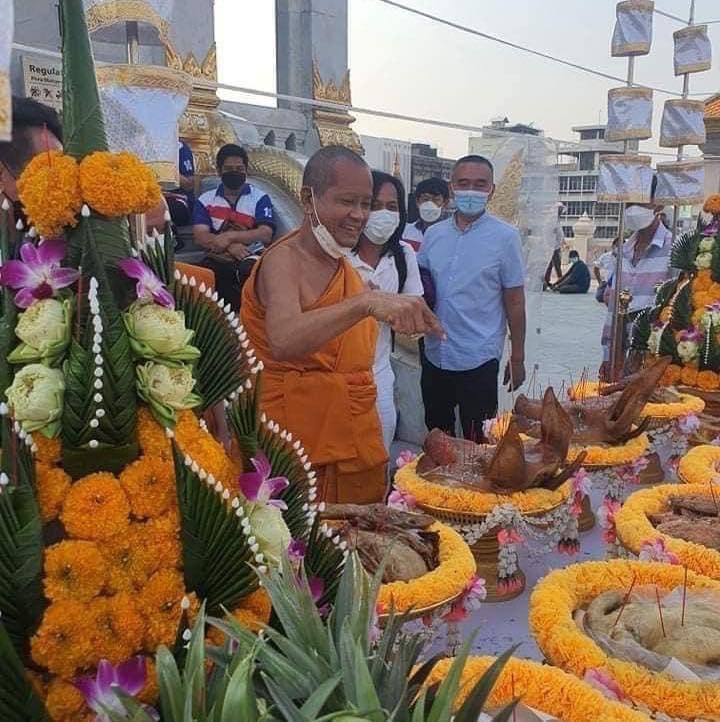 LP Samrit Saksit Leknampee 2564, Hobbies & Toys, Memorabilia ...