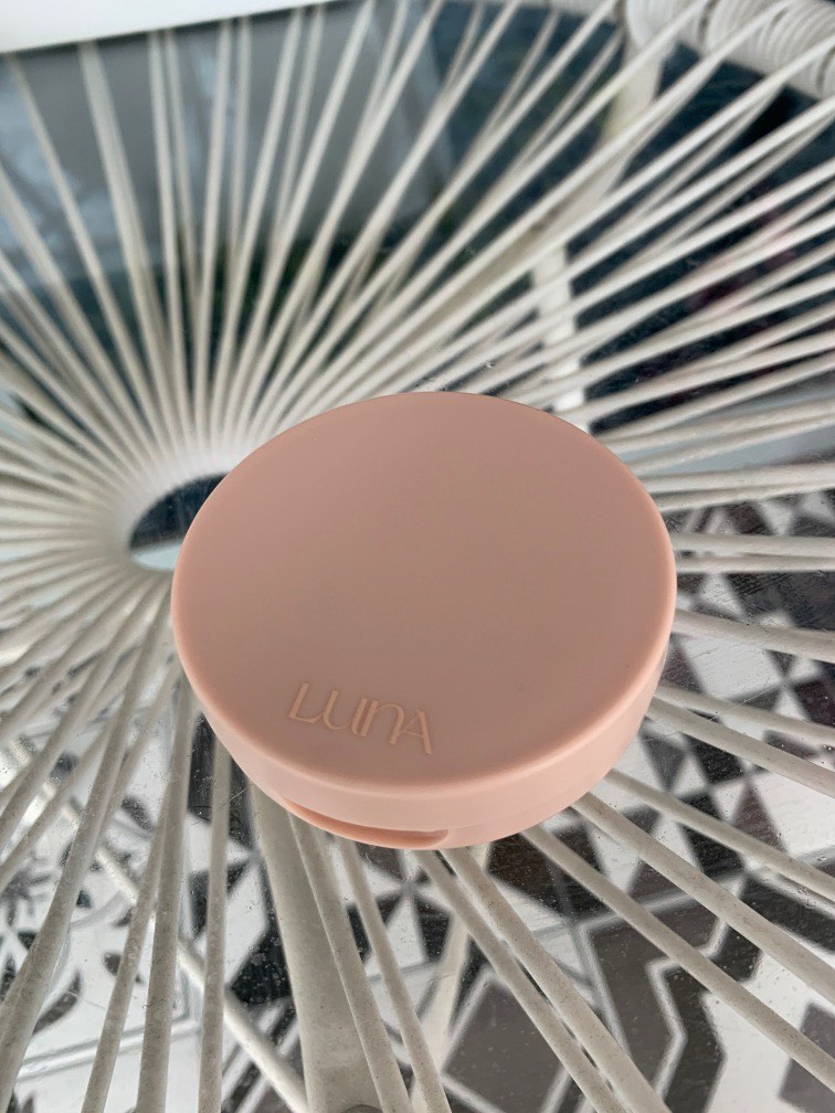 Luna Fixer Powder Pact, Beauty & Personal Care, Face, Makeup on Carousell