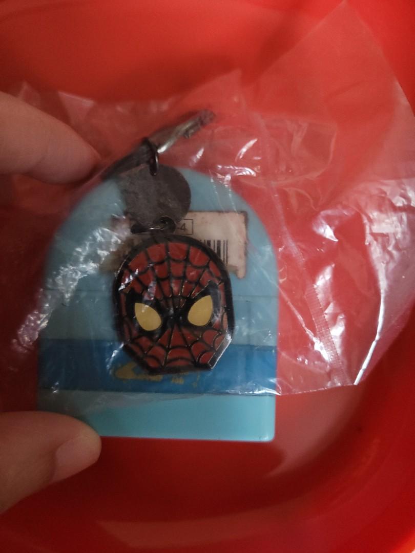 全新Marvel Spider Man Key Chain 匙扣, 興趣及遊戲, 玩具 & 遊戲類 - Carousell