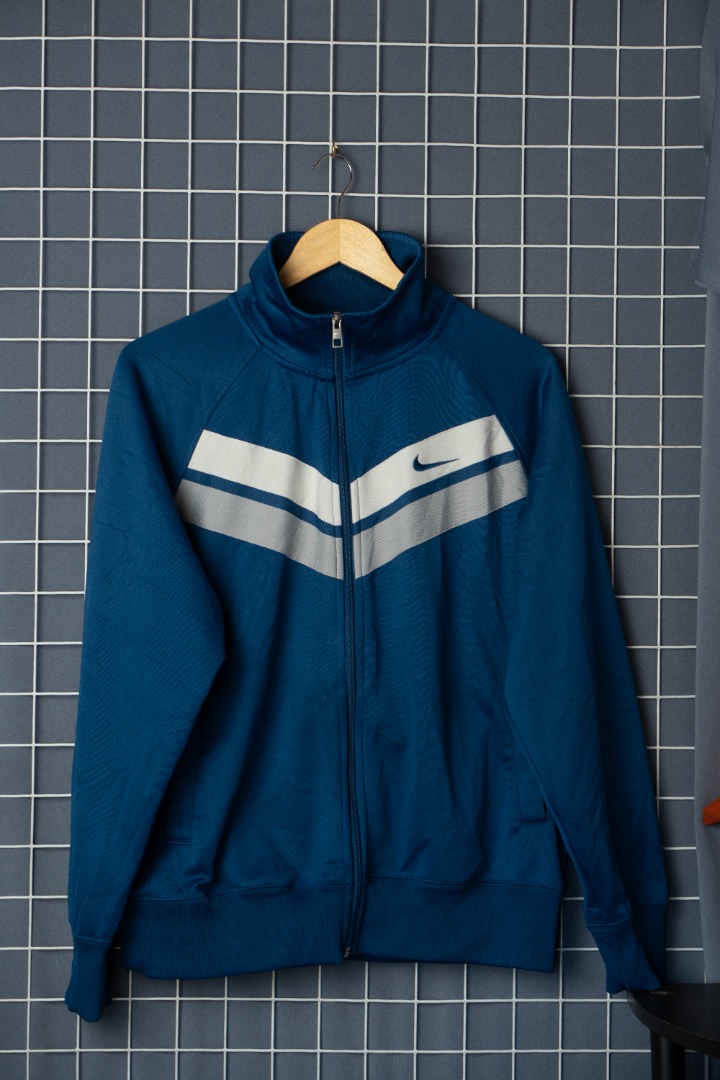 Nike side swoosh trackjacket, Men's Fashion, Coats, Jackets and ...