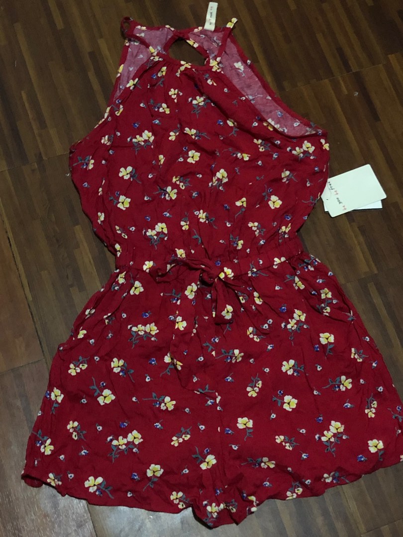 Red floral Romper, Women's Fashion, Dresses & Sets, Rompers on Carousell