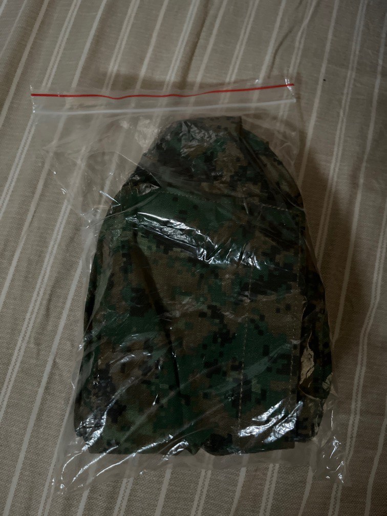 SAF Helmet cover (Size: L), Sports Equipment, Other Sports Equipment ...