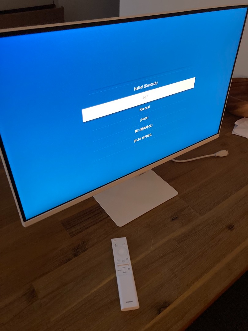 Samsung M5 27" Smart Monitor (White), Computers & Tech, Parts ...