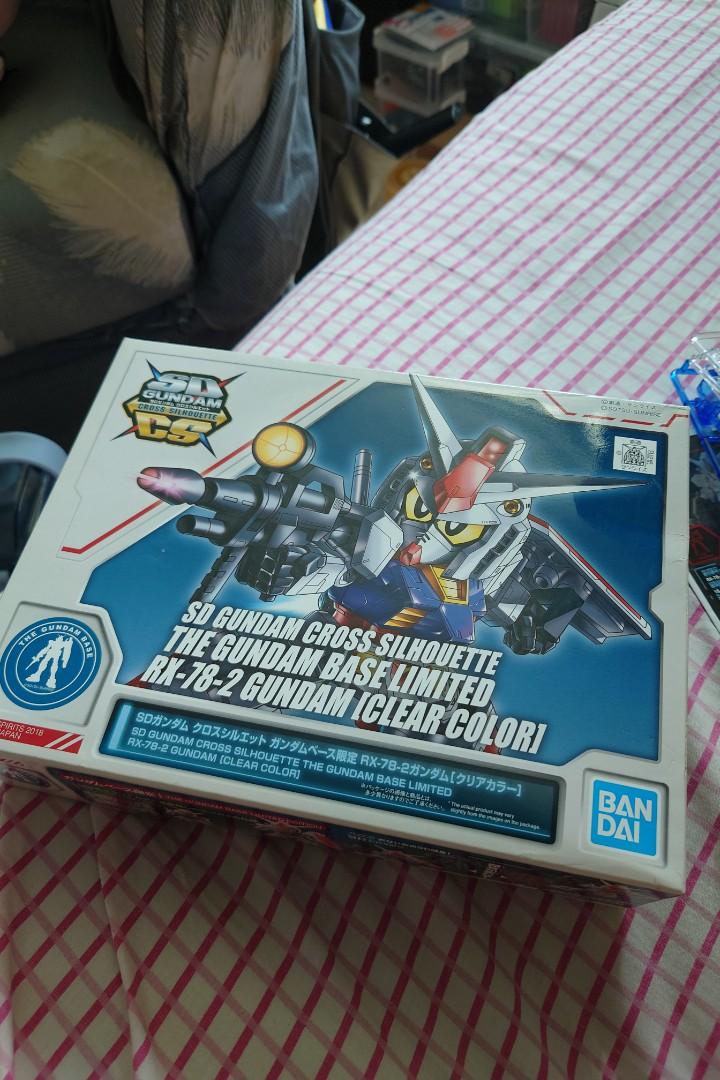 SDCS - The gundam base limited - Rx78-2 - Gundam( Clear Color), 興趣及遊戲, 玩具 & 遊戲類 - Carousell