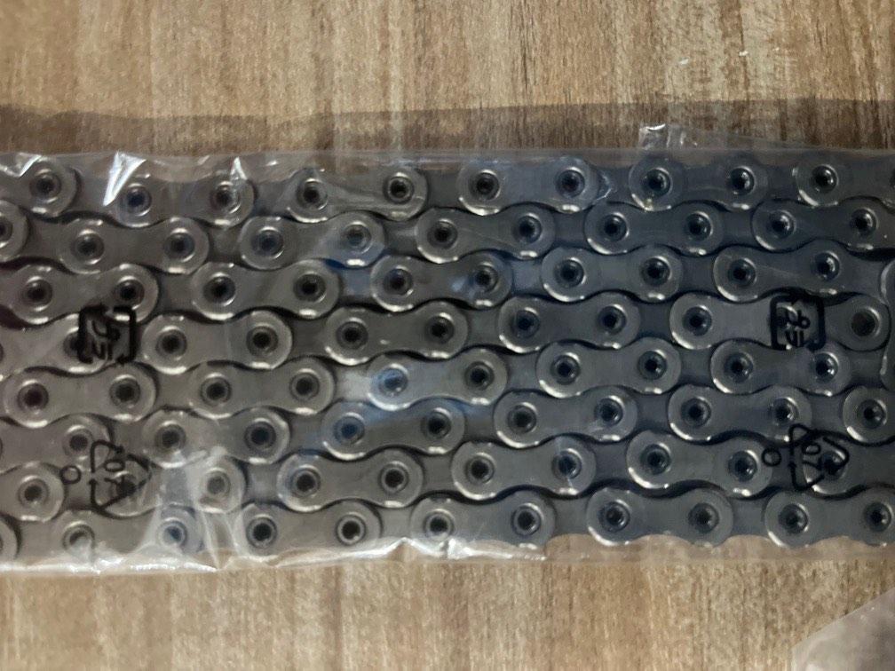 Shimano 11 speed Dura Ace XTR CN901 chain, Sports Equipment, Bicycles ...