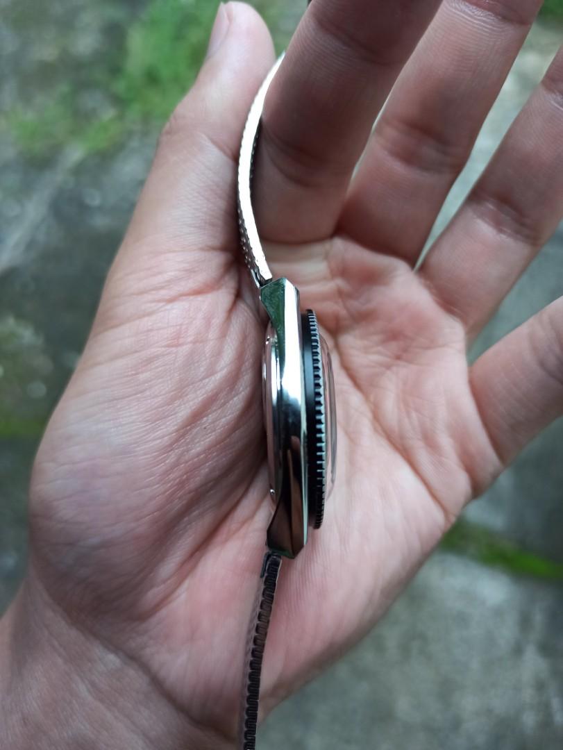 Timex Q Quartz - Green Retro - 1970s Reissue, Luxury, Watches on Carousell